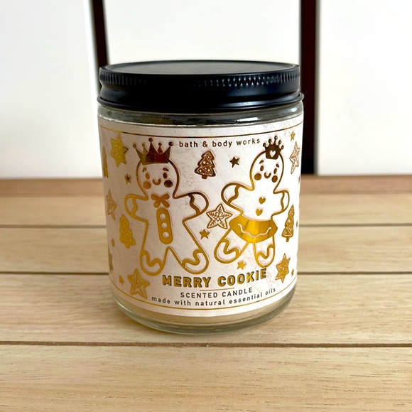 Bath & Body Works | Accents | Bath Body Works Holiday Merry Cookie ...
